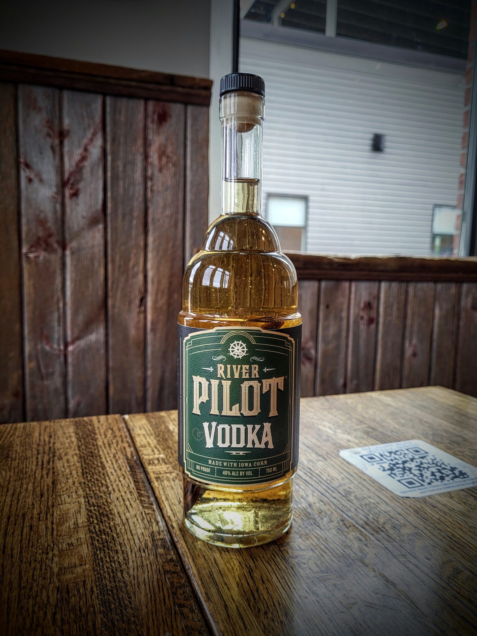 Vanilla Infused River Pilot Vodka - Mississippi River Distilling Company